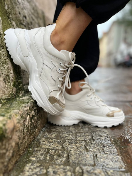 Women's wedge sneakers – leather shoes with zippers
